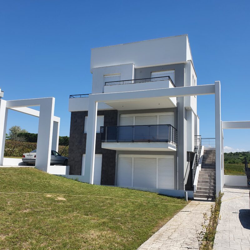 MONOKATOIKIA 195τμ ΣΤΟ ΠΛΑΓΙΑΡΙ ΘΕΣΣΑΛΟΝΙΚΗΣ 325000ευρώ. Κωδικός:PI ...